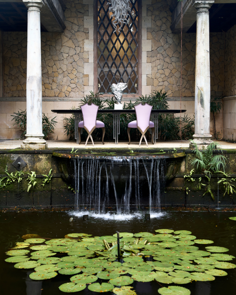 The house of luxury furniture maison Christopher Guy | Boulevard