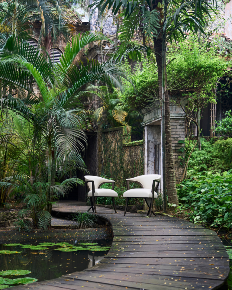 The house of luxury furniture maison Christopher Guy | Boulevard