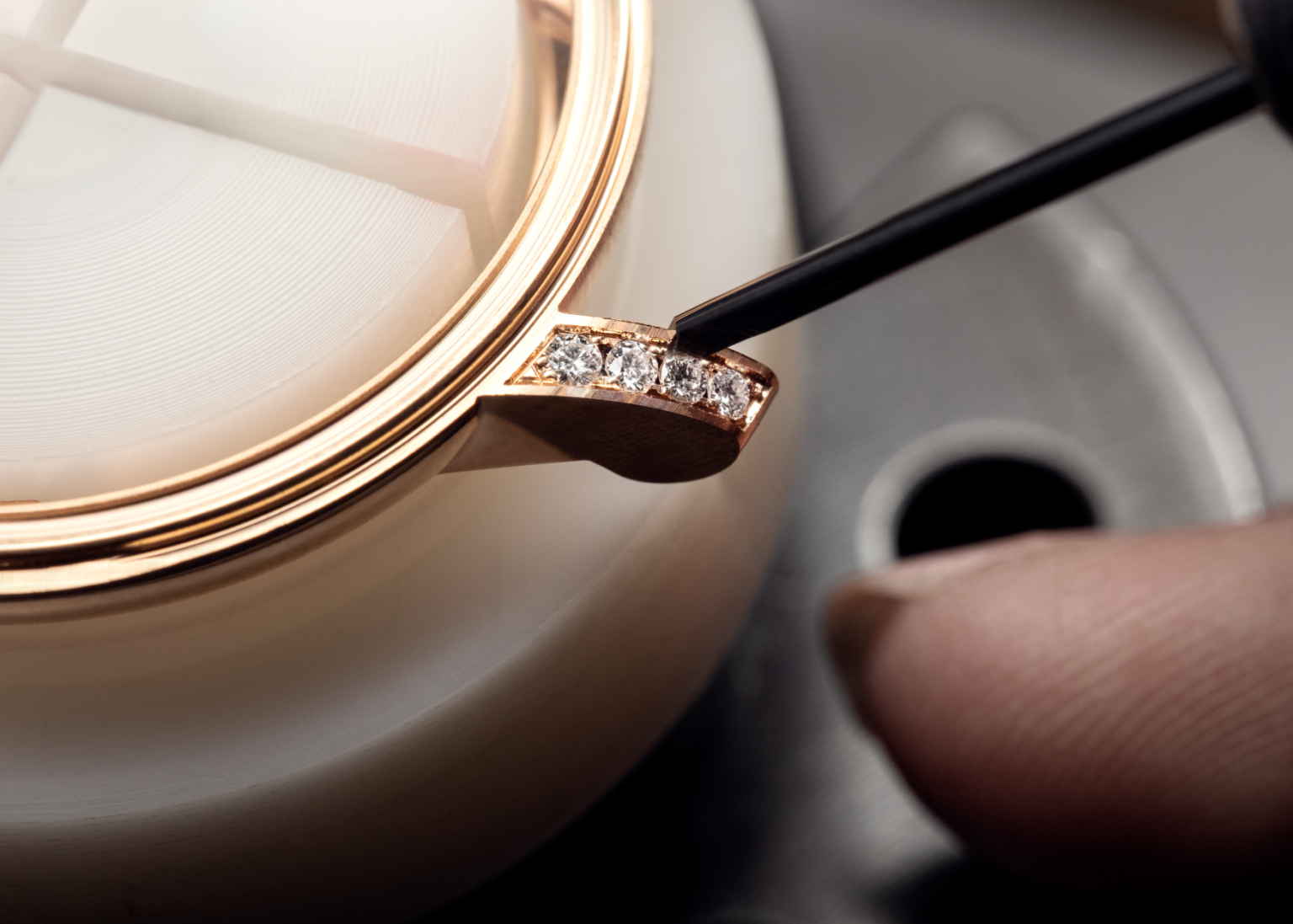 The Ladybird by Blancpain receives a sophisticated purple update ...