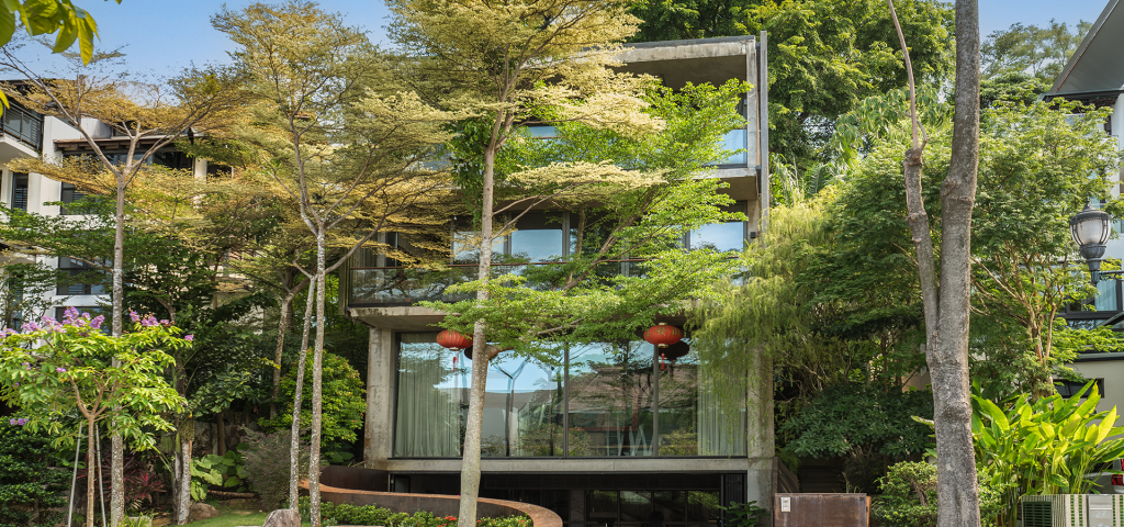 For sale: Art-filled contemporary home, Lakeshore View | Boulevard