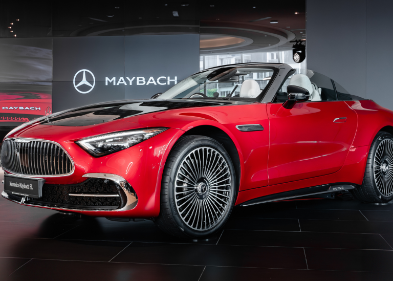 The Mercedes-Maybach SL 680 introduces its bespoke Monogram Series ...