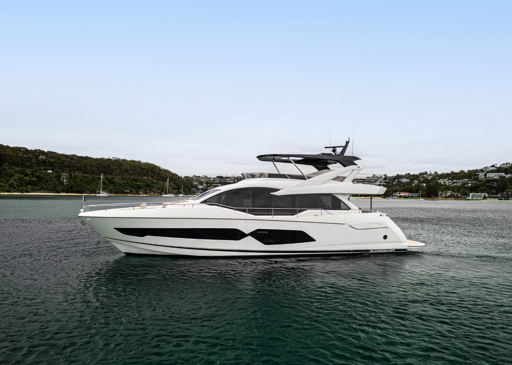 The Sunseeker 76 Yacht offers the comfort of a superyacht with the ease ...